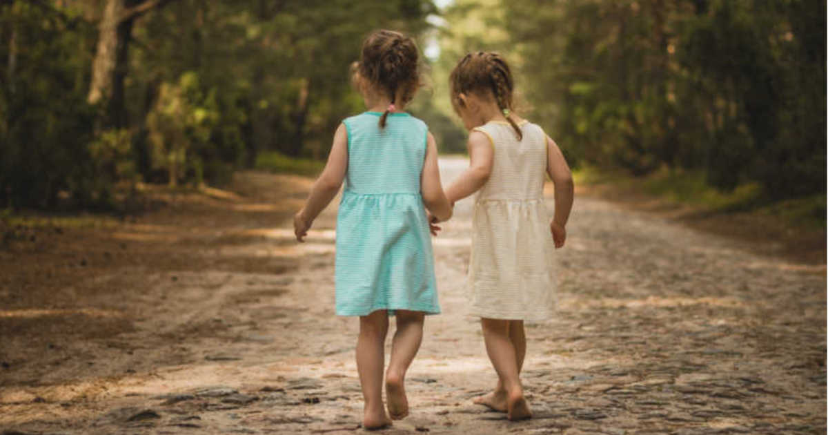 ‘We didn’t want to separate siblings.’: Couple take in scared sisters ...