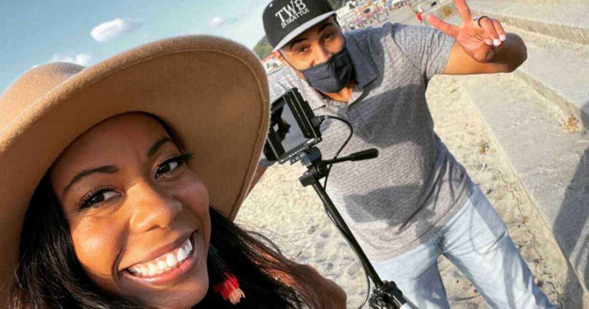 After Uncomfortable Experiences, Vloggers Dedicate Lives To ...