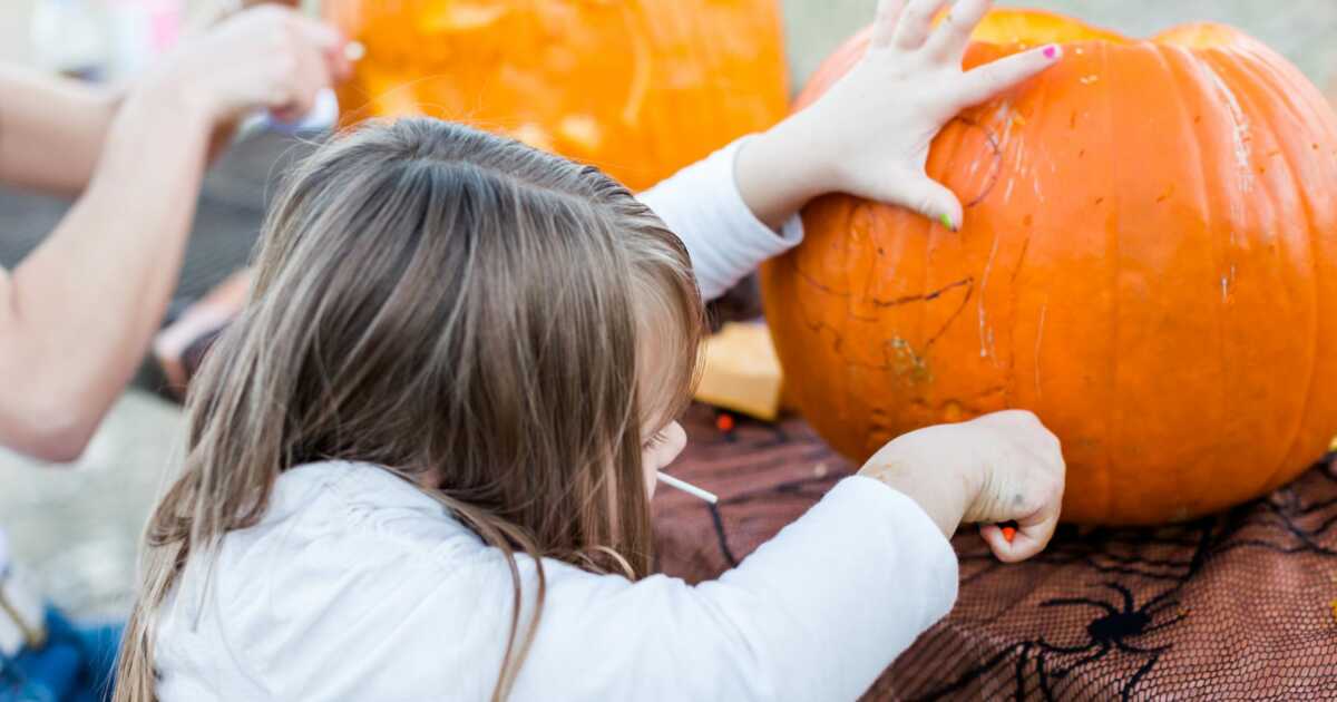 24 Halloween Pumpkin Carving Templates For The Whole Family – Love What ...
